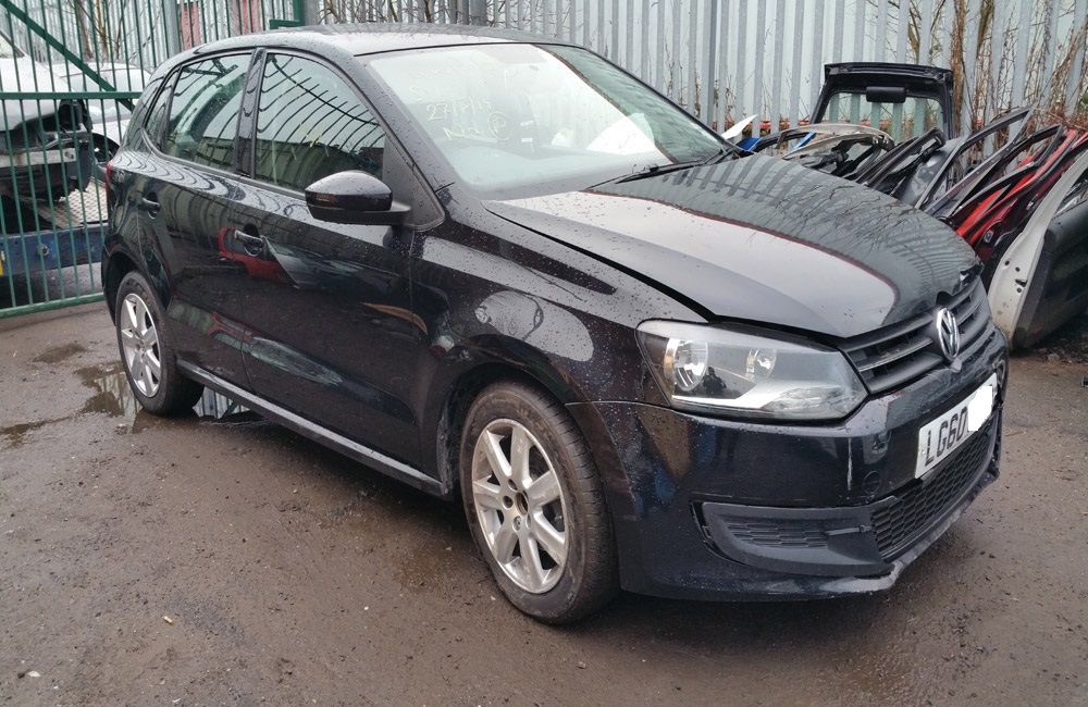 VW Polo door window glass Front Left MK5 09-17 | Used Car Parts UK