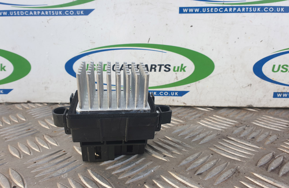 Vauxhall Astra J heater resistor 13503201 | Used Car Parts UK
