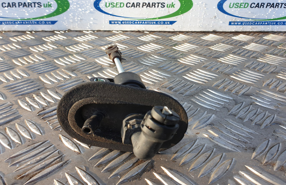 Vauxhall Adam clutch master cylinder 55190994 | Used Car Parts UK