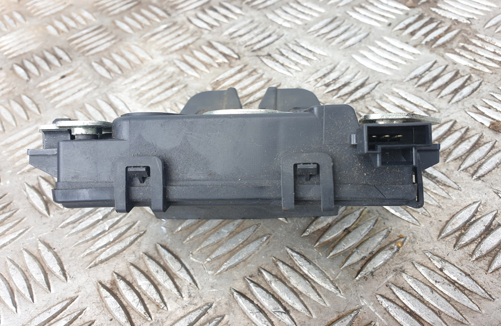 Vauxhall Astra H MK5 boot tailgate catch lock | Used Car Parts UK