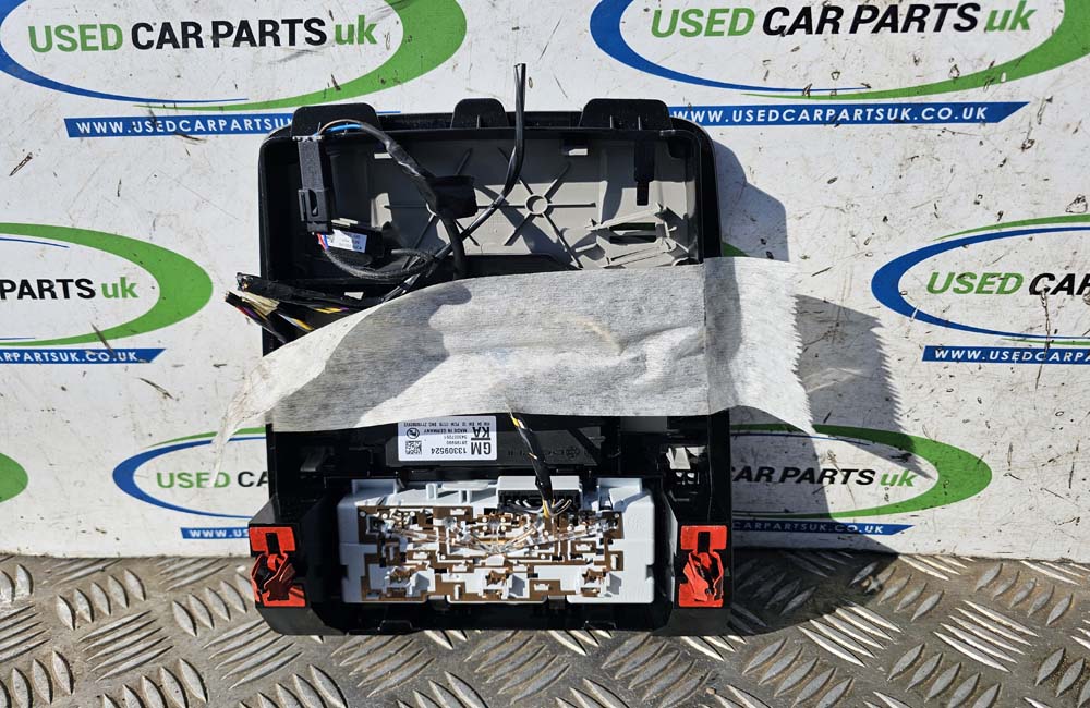 Vauxhall Astra J Front Interior Light 13309524 | Used Car Parts UK