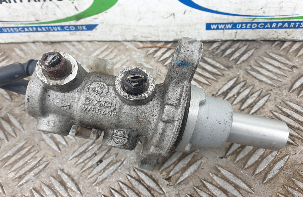 Vauxhall Combo MK3 Brake Master Cylinder W58498 | Used Car Parts UK