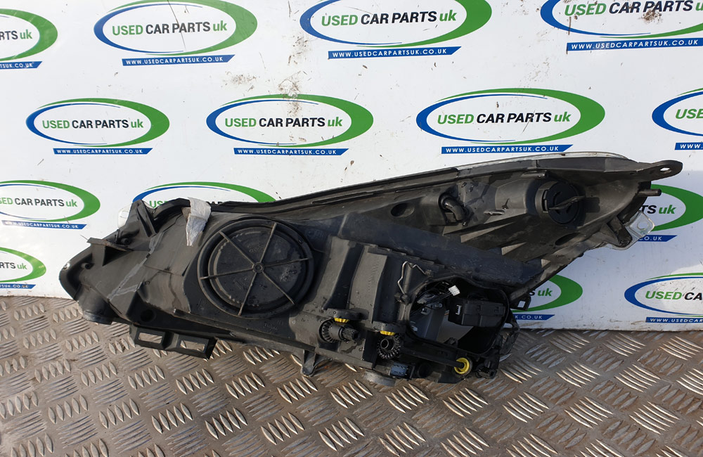 Vauxhall Corsa D headlight drivers right 06-11 | Used Car Parts UK