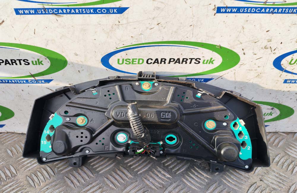 Vauxhall Meriva MK1 Speedometer Clocks 13214767LK | Used Car Parts UK