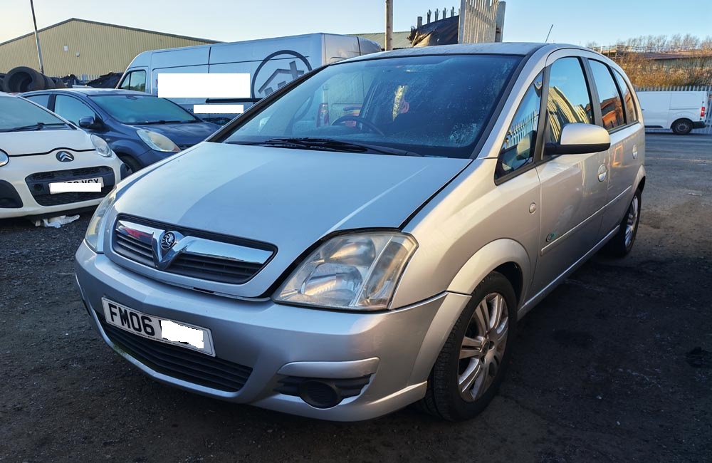 Vauxhall Meriva A Drivers Rear Fog Light | Used Car Parts UK