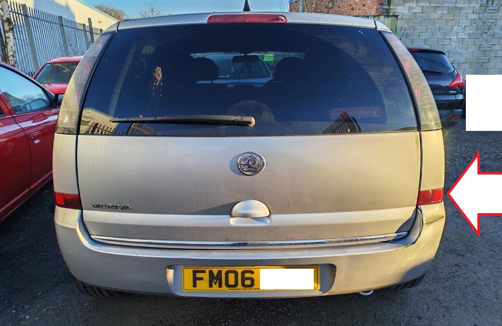 Vauxhall Meriva A Drivers Rear Fog Light | Used Car Parts UK