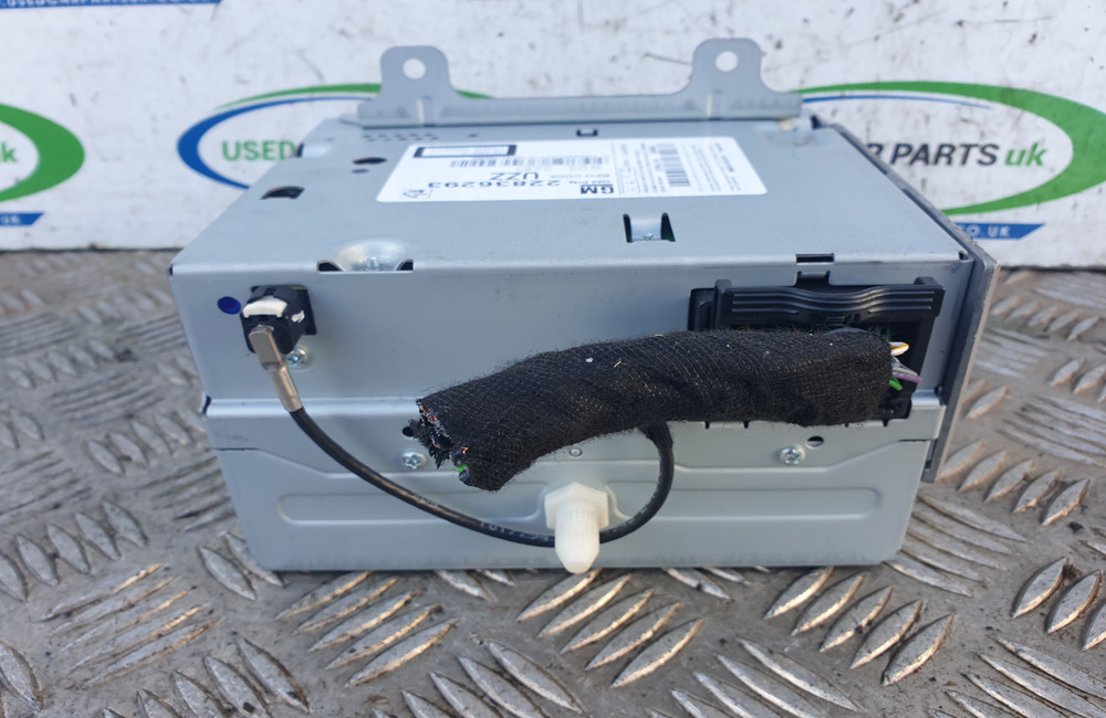 Vauxhall Meriva B CD Player Stereo CD400 22836293 | Used Car Parts UK