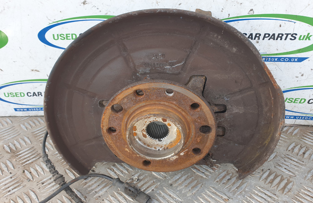 Vauxhall Meriva B wheel hub 1.4 front left | Used Car Parts UK