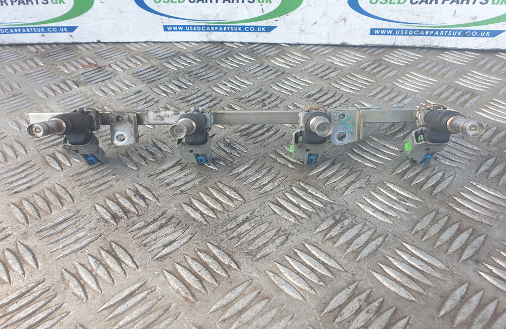 Vauxhall Zafira injectors 1.6 A16XER 25380933 | Used Car Parts UK