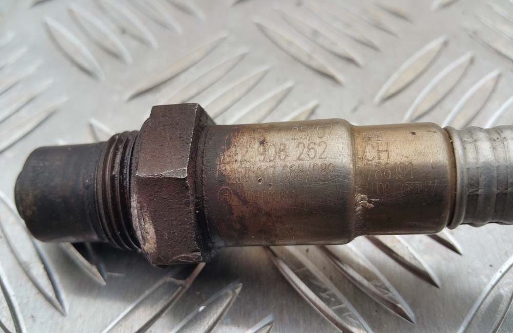 VW Golf MK5 R32 lambda oxygen sensor 6 pin | Used Car Parts UK