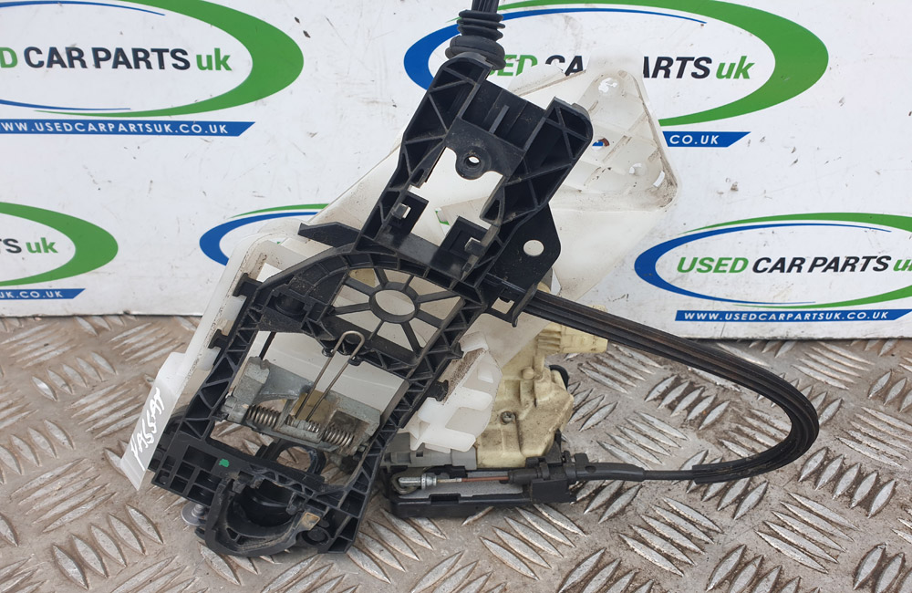 VW Passat B6 rear door lock motor 3C4839016A | Used Car Parts UK