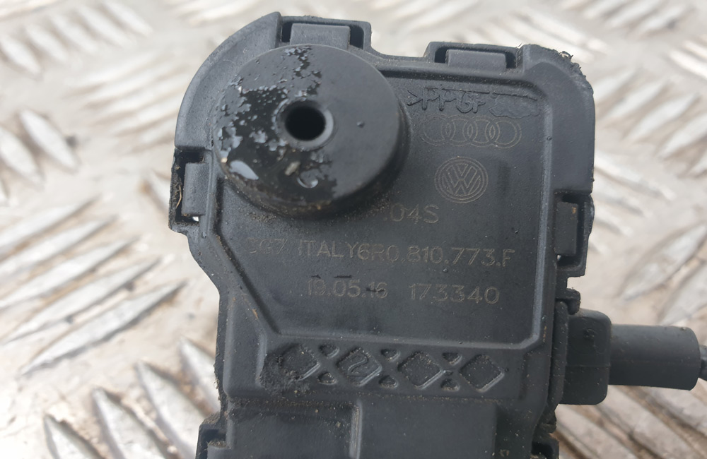 VW Polo fuel filler flap lock motor 6R0810773F | Used Car Parts UK
