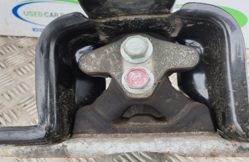 Hyundai I10 gearbox mount 21830-B4010 | Used Car Parts UK