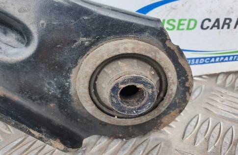 Renault Clio MK4 1.2 wishbone front left | Used Car Parts UK