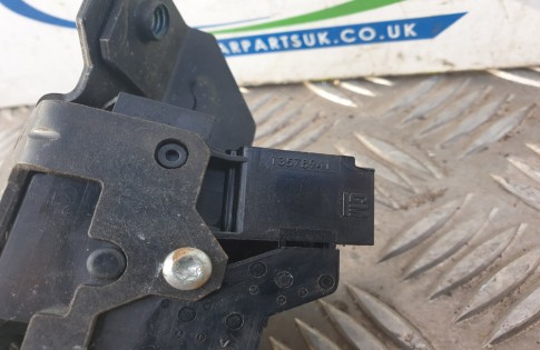 Vauxhall Astra J boot tailgate catch lock motor | Used Car Parts UK