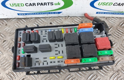 Vauxhall Corsa D fuse box engine bay 13217394 CDTI | Used Car Parts UK